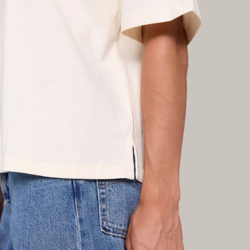 Wo's Oversized Box Tee – The Vinyl & Thread Bar